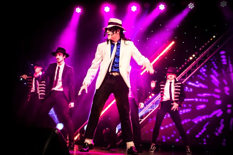 David Boakes - Michael Jackson Tribute Act - Henderson Management Agency